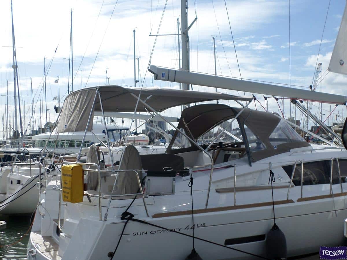 Jeanneau Sun Odyssey 44ds, 4 Bar Bimini, ref 5960 and 1104 - Tecsew