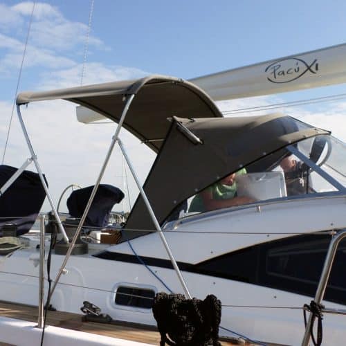 Southerly 535 with windscreen, Bimini on slide track with Sprayhood ...