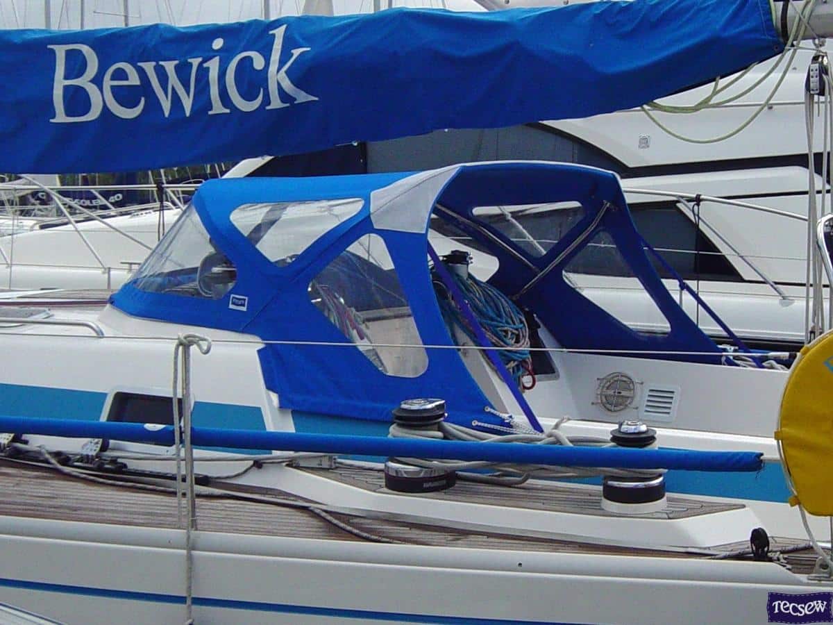 Swan 44 Sprayhood recover - Tecsew