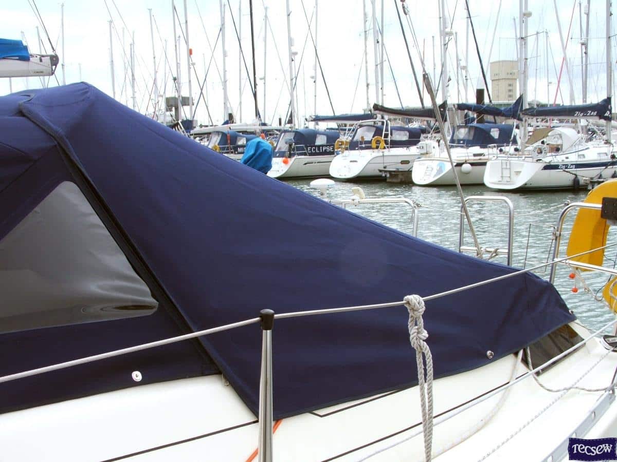 Maxi 33 Sprayhood Tonneau, ref 5154 - Tecsew