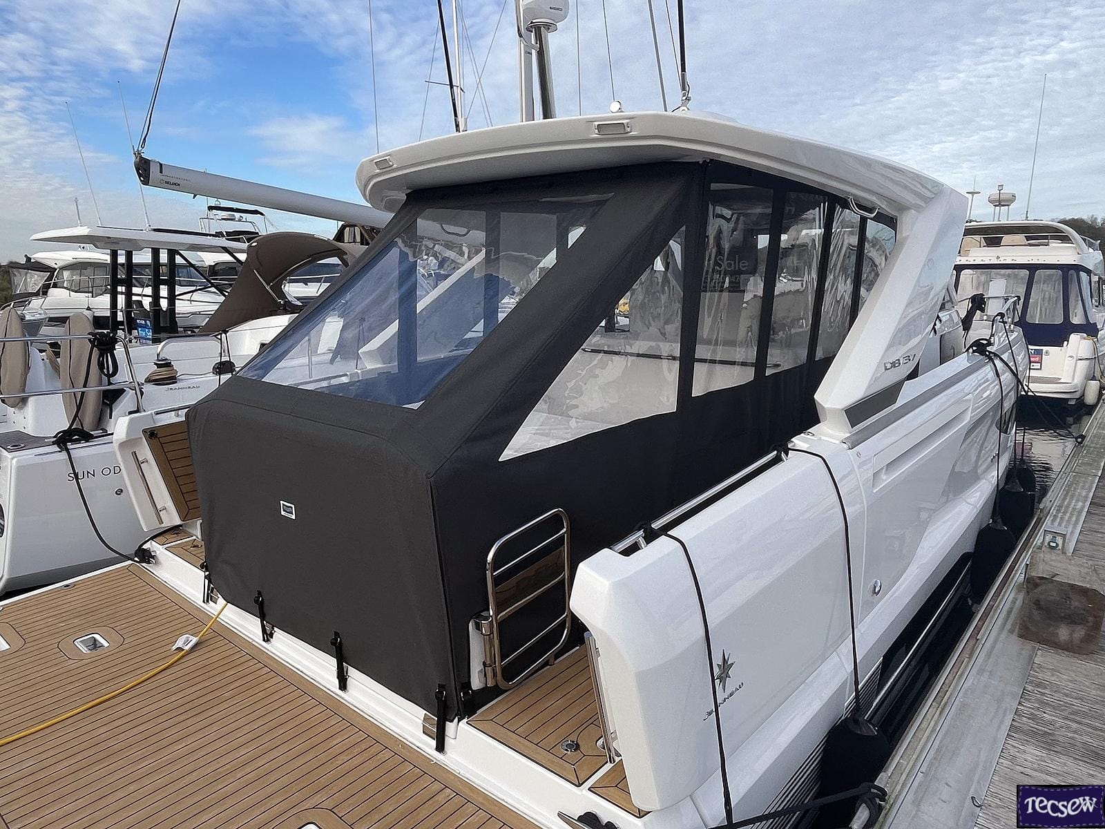 Jeanneau DB 37 Fore and Aft Cockpit Enclosures, Design 2, ref 2215 - Tecsew